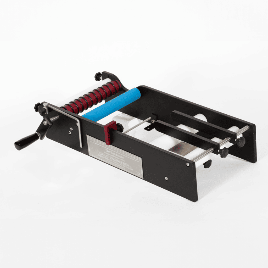 Great Engineering BenchMATE and BenchMATE+ Manual Labeling Machines ...