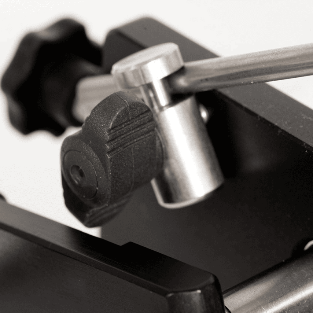 Great Engineering BenchMATE and BenchMATE+ Manual Labeling Machines ...