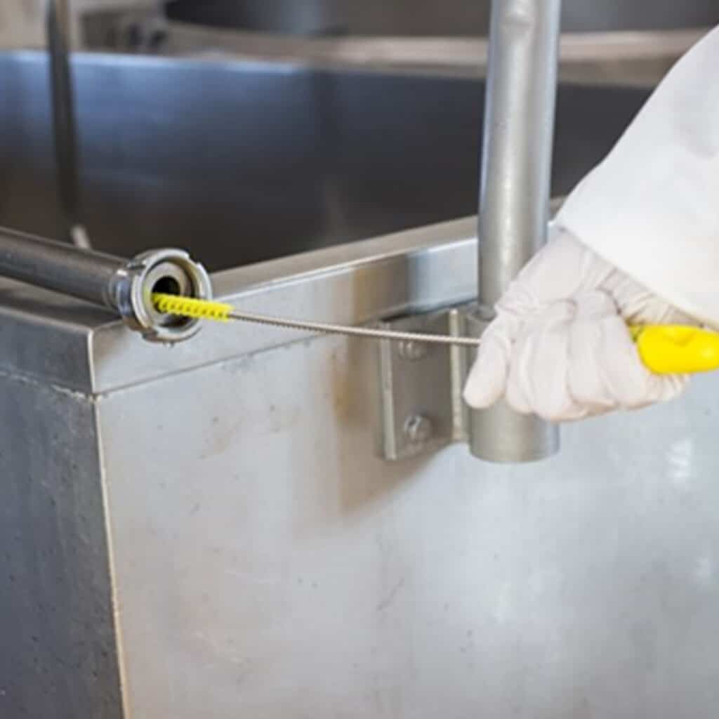 Remco 0.4", 19.7", Tube & Valve Brush, Stiff - Cellar-Tek Supplies