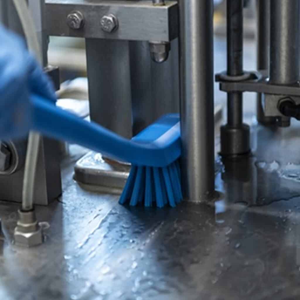 Remco 16.5" Long Handle Brush - Cellar-Tek Supplies